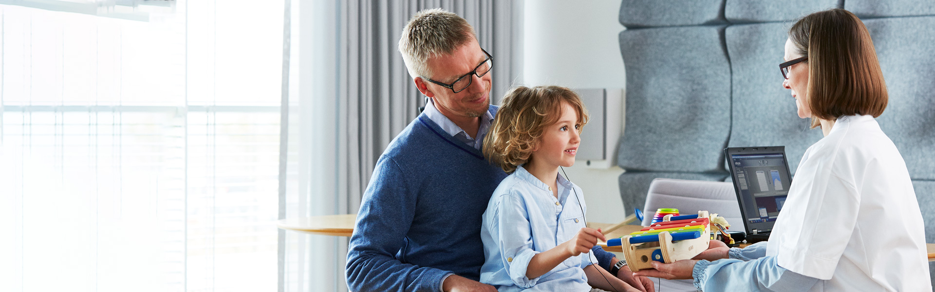 Child treatment process | Oticon Medical